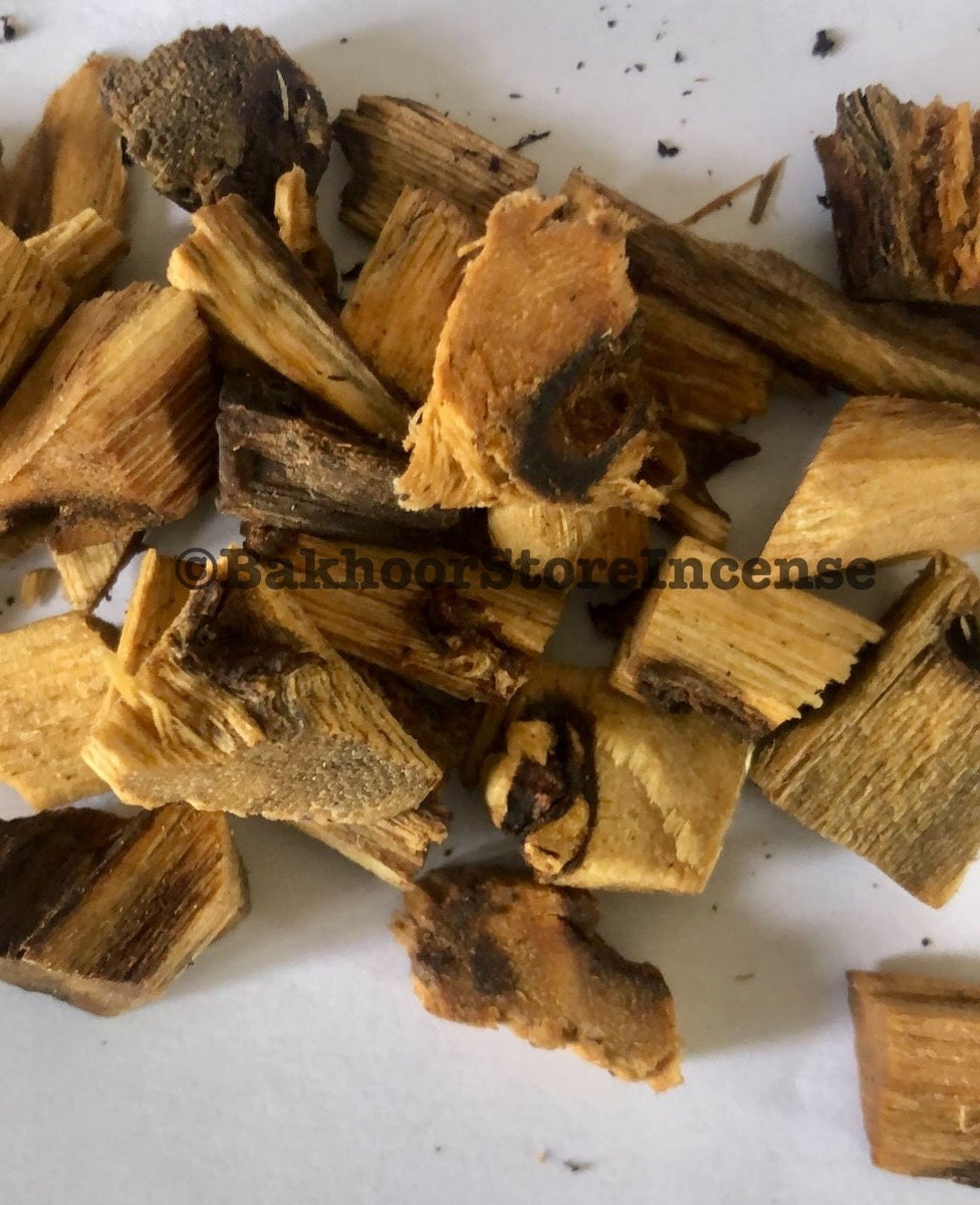 Premium Oud Bakhoor Al-Saud : Handcrafted with Assam Agarwood Oud, Whi ...