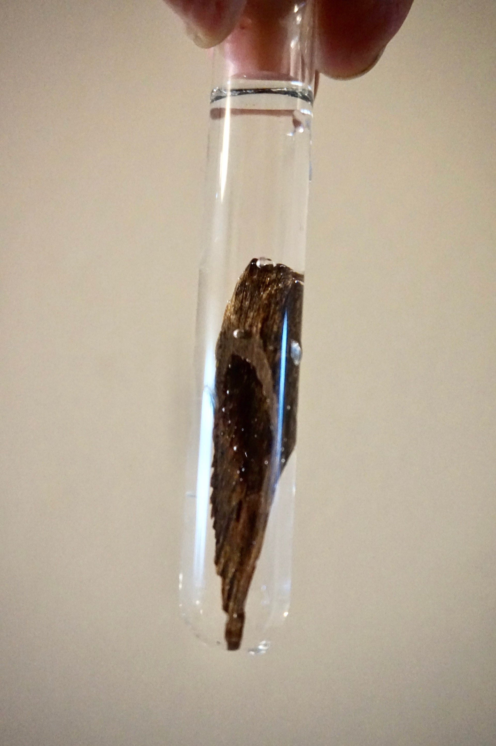 Kynam Brunei Sinking Agarwood 2g | Bakhoor Store Incense